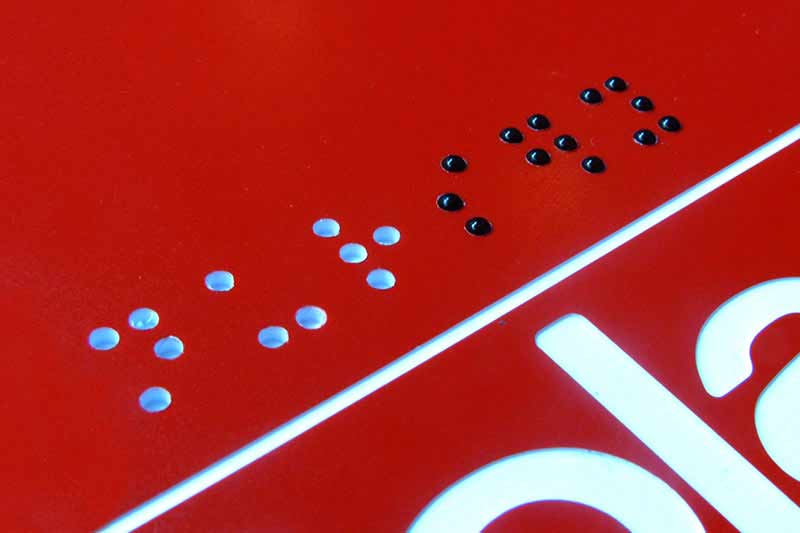 DGSHAPE DE-3 Desktop Engraver | Roland DG